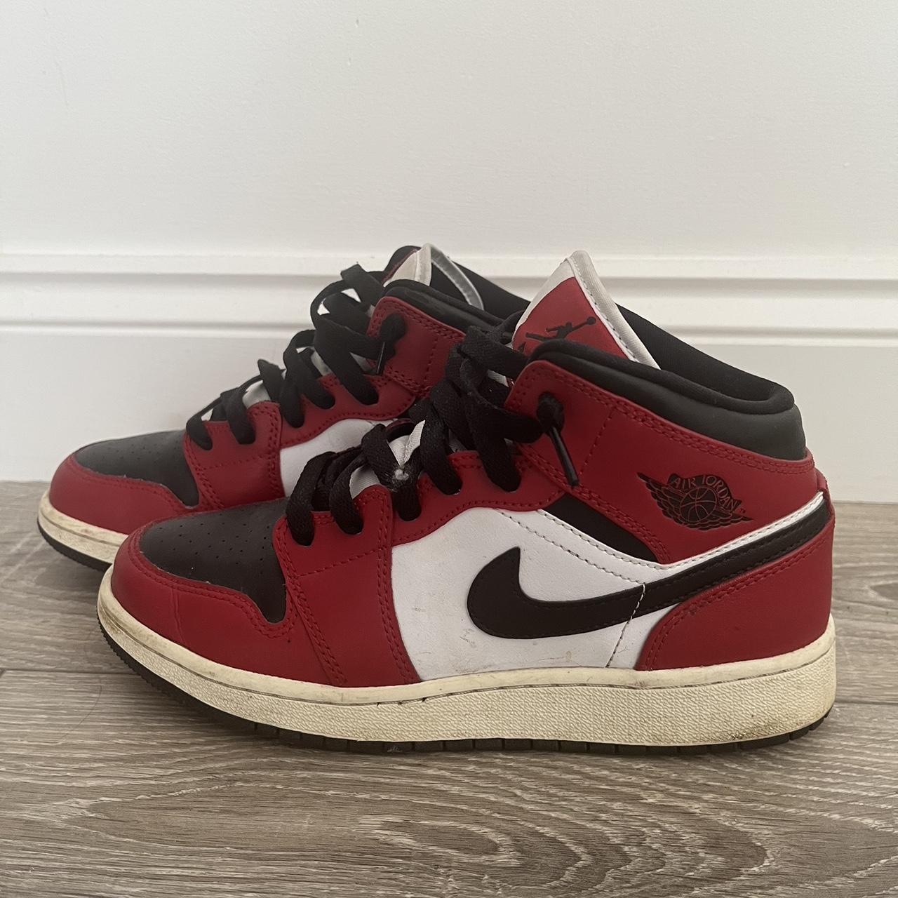 Jordan 1 Mids - Chicago black toe UNISEX Size UK... - Depop