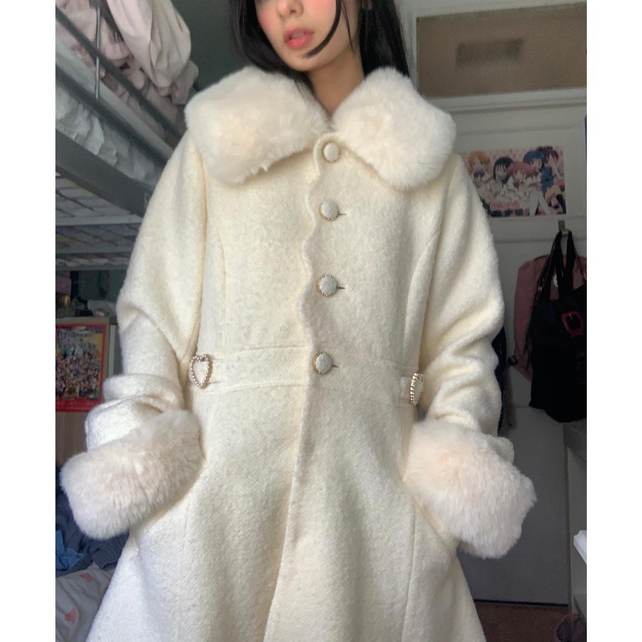 BNWT light cream white a-line liz lisa coat 🤍 ️ ♡... - Depop