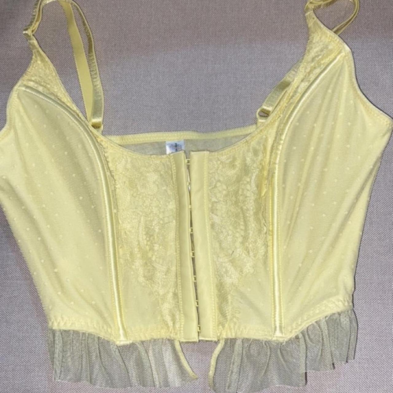 Primark yellow corset top size small never been worn - Depop