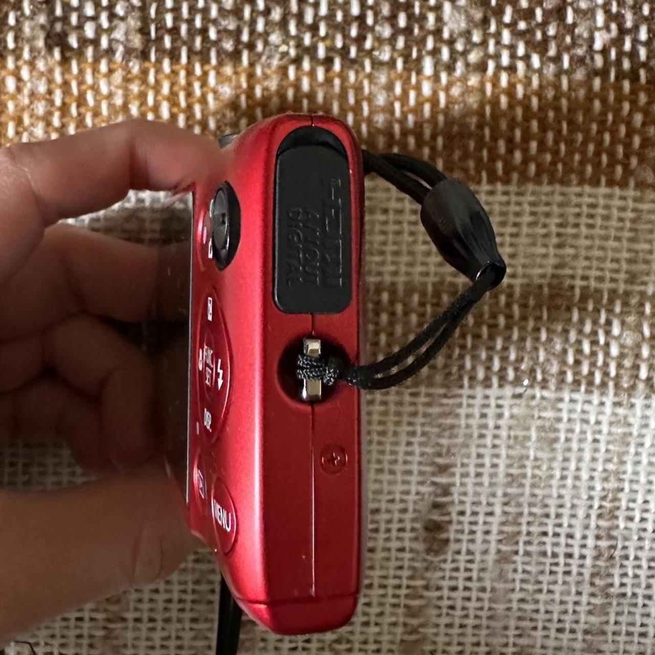 Canon IXUS 220 HS digital camera digi cam point and... - Depop