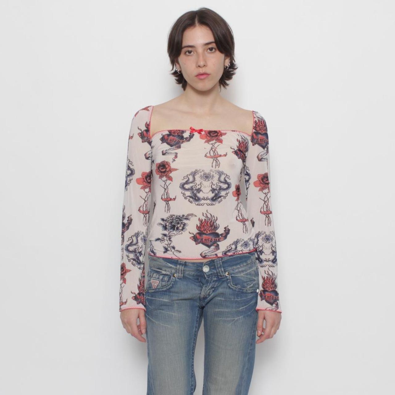 Y2K 2000’S TATTOO ROSE THORN BARBED WIRE PRINT... | Depop