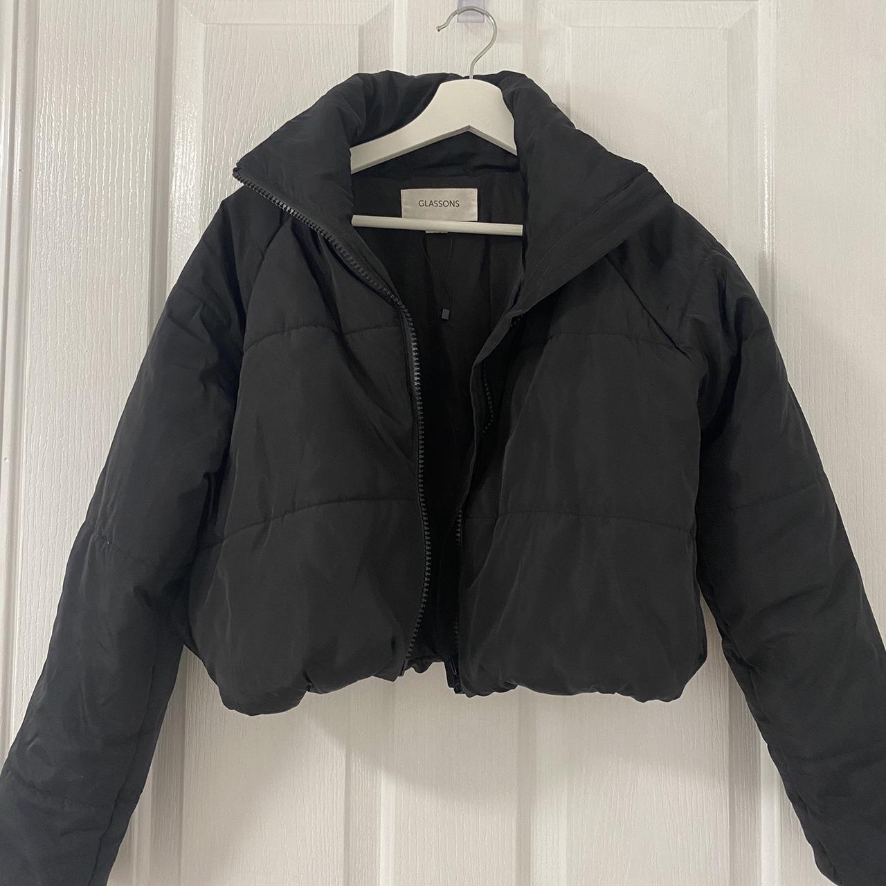 Glassons Cropped Puffer Size 6 - Depop