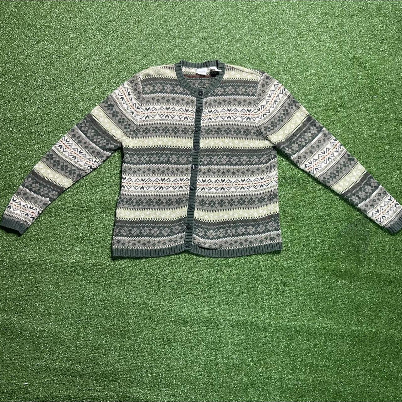 Cherokee Women's Green Cardigan | Depop