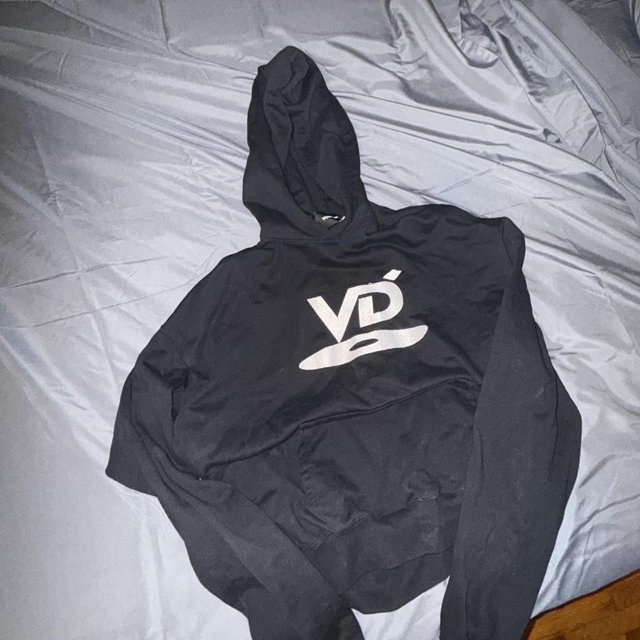 Vuja De VD hoodie size medium (kinda cropped) #opium... - Depop
