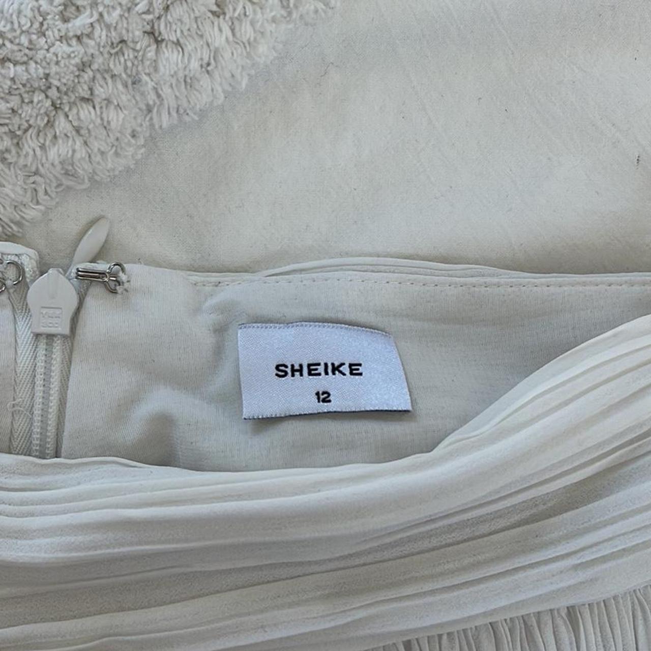 PLEASE MESSAGE BEFORE BUYING. size 12 sheike maxi... - Depop