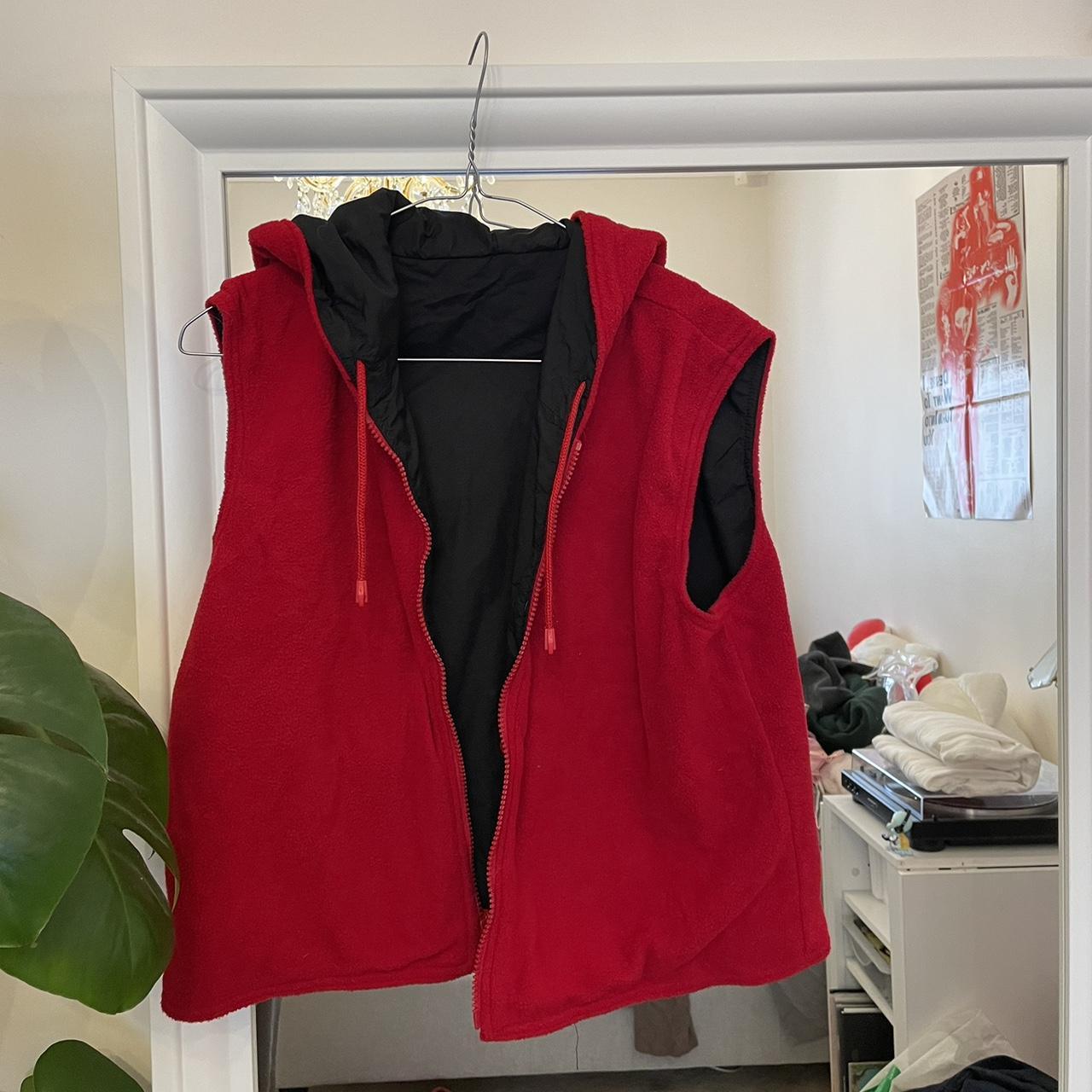 Reversible cropped red fleece vest Pockets on one... - Depop