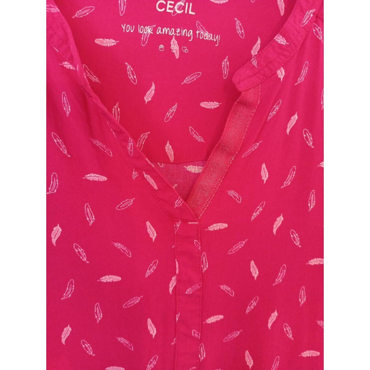 Women's Cecil Pink Feather Print 3/4 / Roll Tab... - Depop
