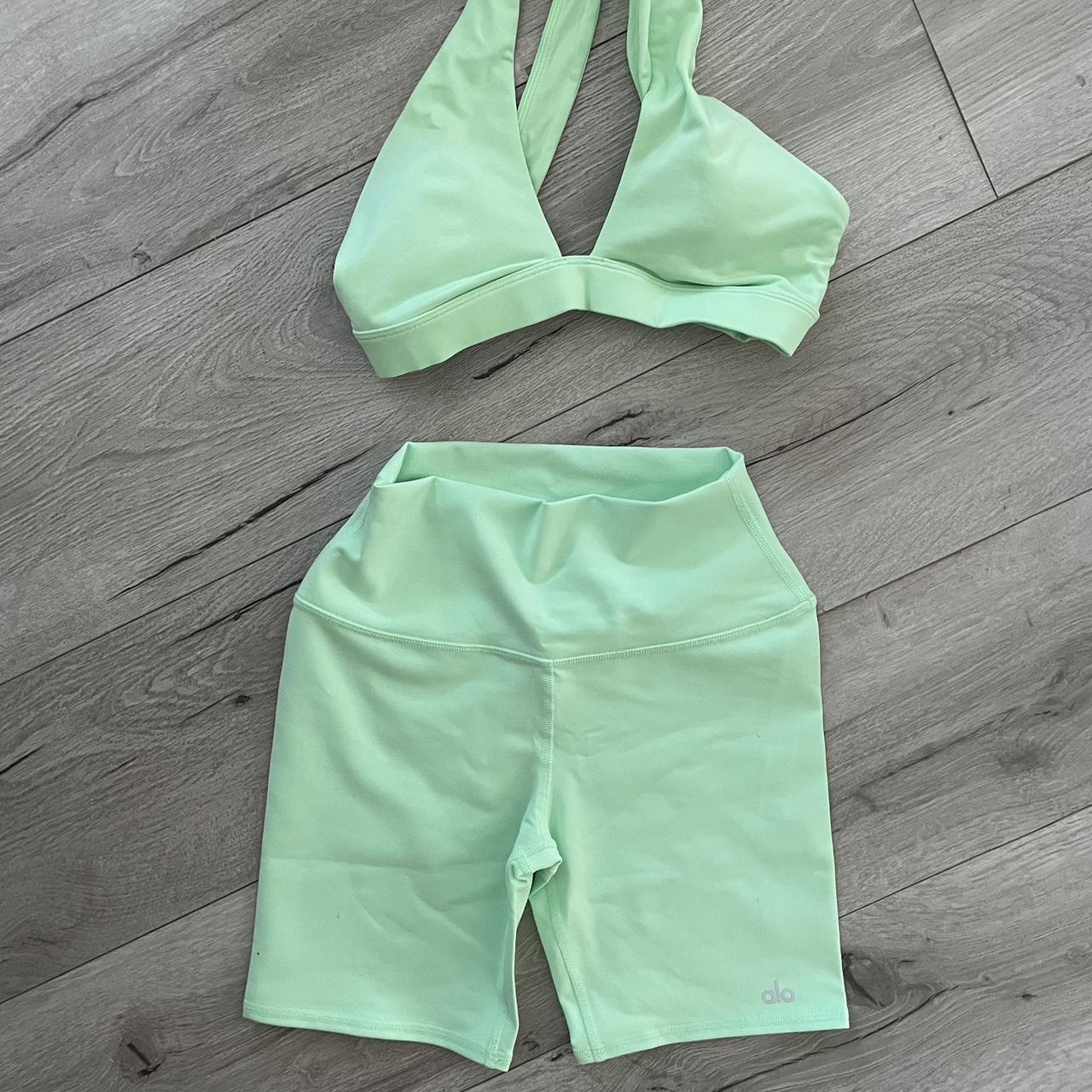 Alo yoga set xs NEW never worn (tags removed) both... - Depop