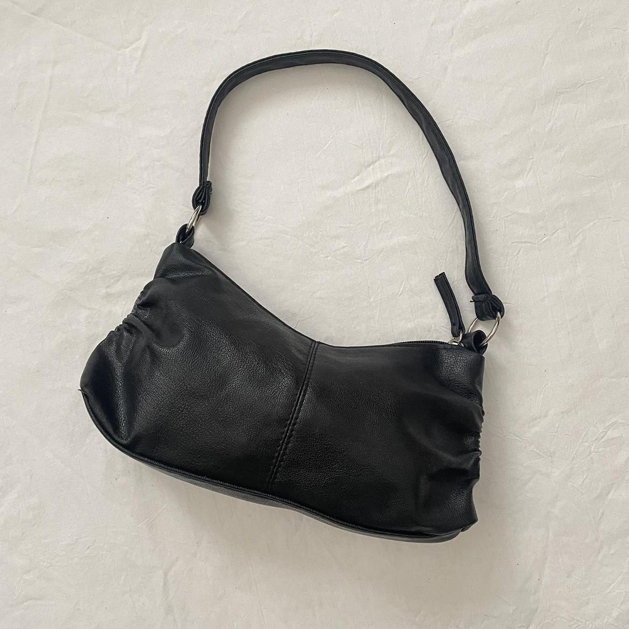 Black 90’s style shoulder bag #90s #vintage... - Depop