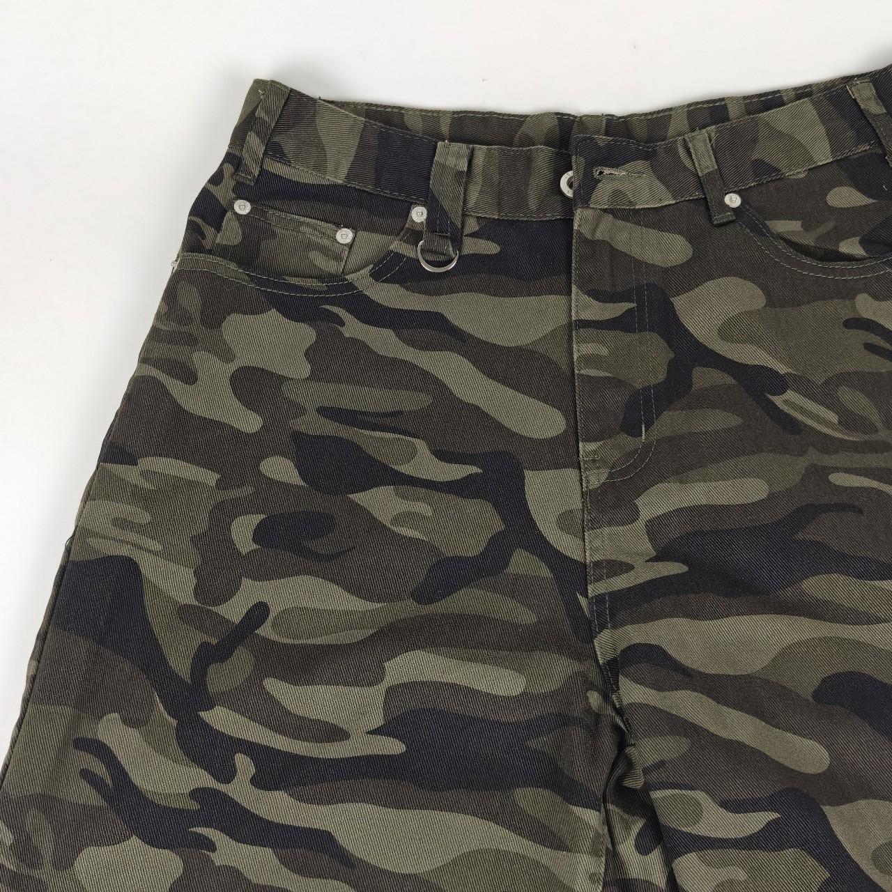 Army Camo Baggy Jorts - Brand new - Fits M - Metal... | Depop