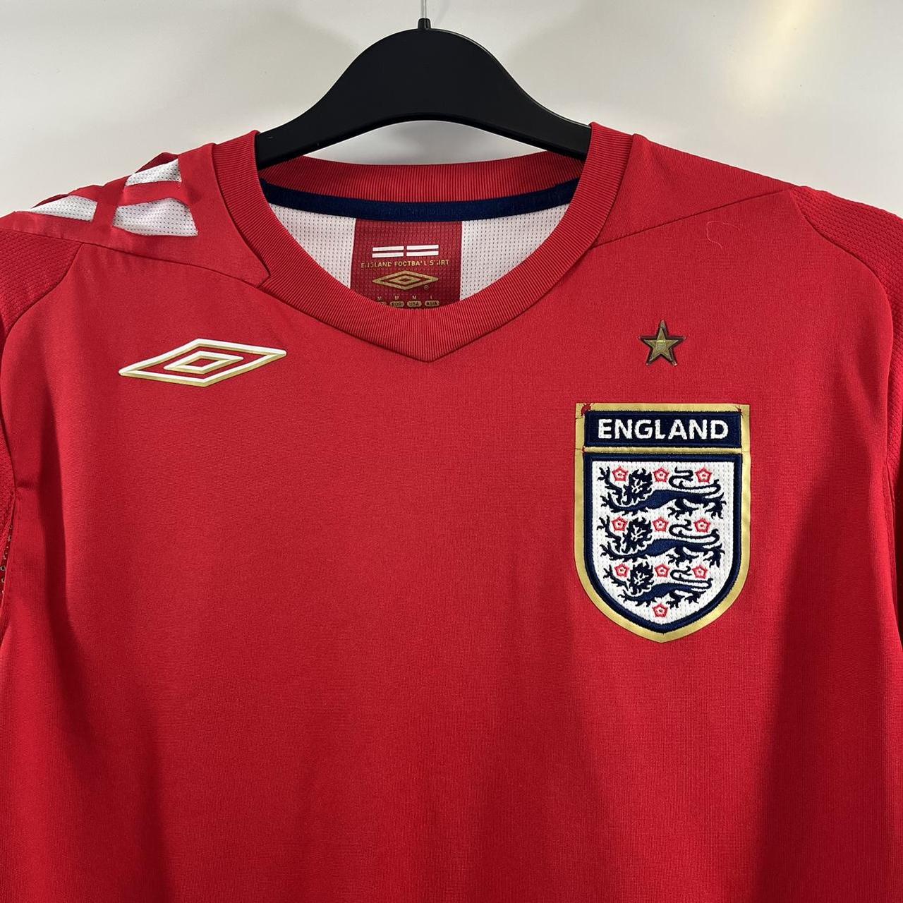 Umbro Men's Red T-shirt | Depop