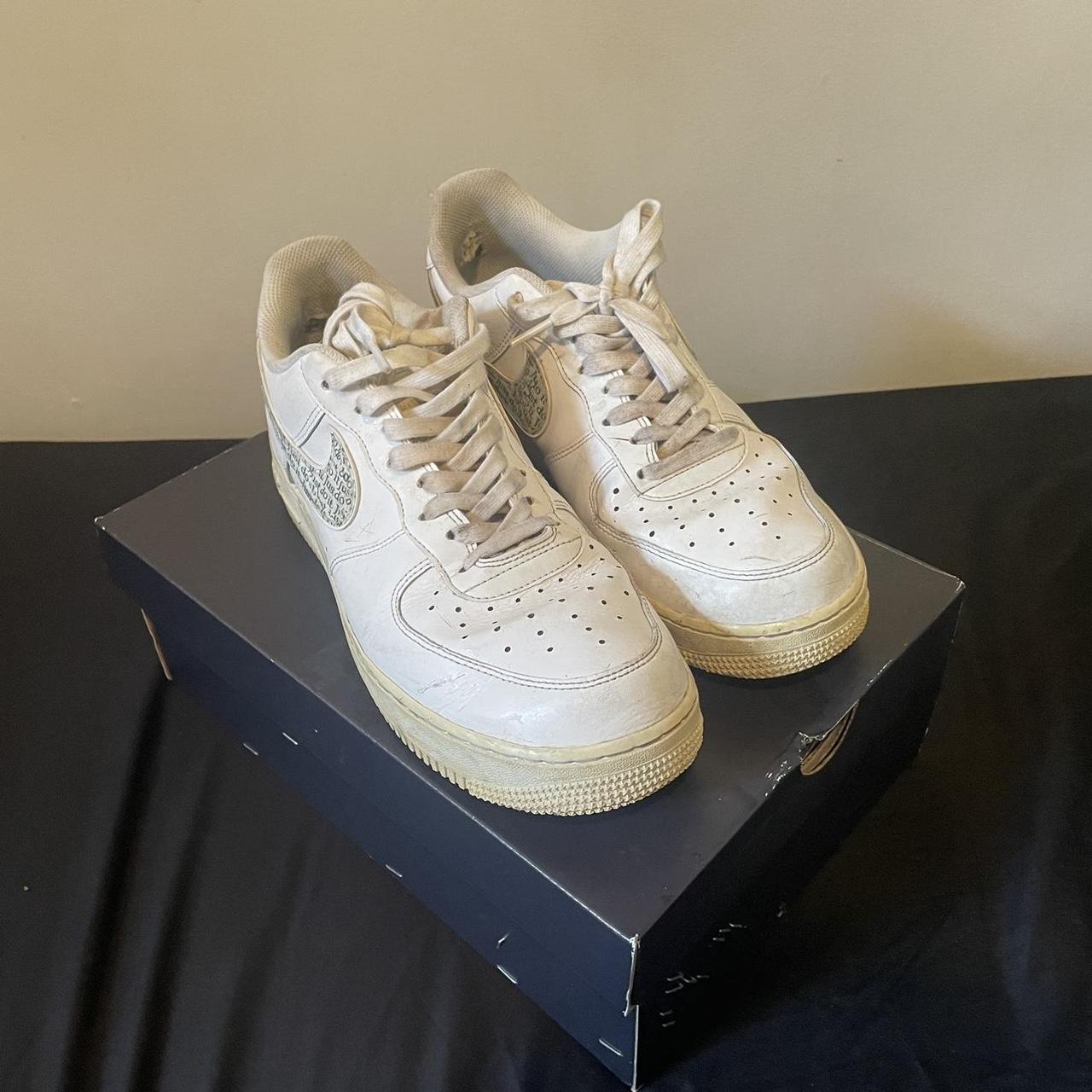 Mike air force 1 ‘just do it’s Bit battered, hence... - Depop