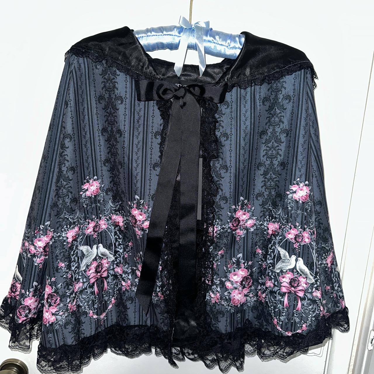 Dueling Doves Cape Small/Medium Size by Widow New... - Depop