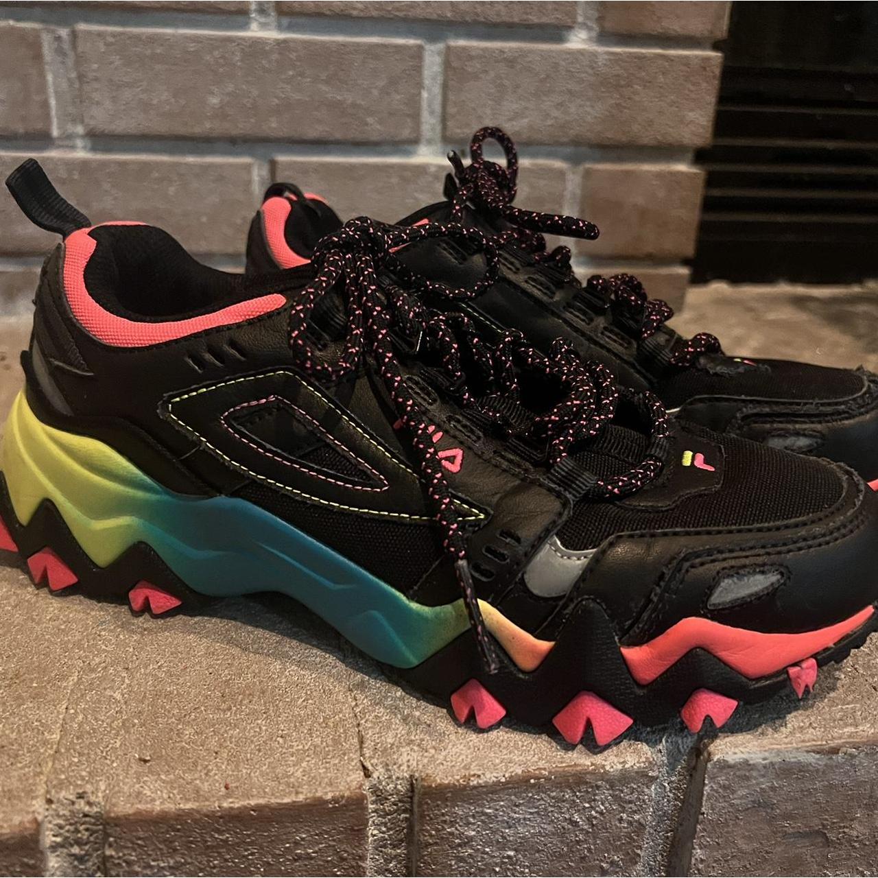 Fila Women's Black and Green Trainers | Depop