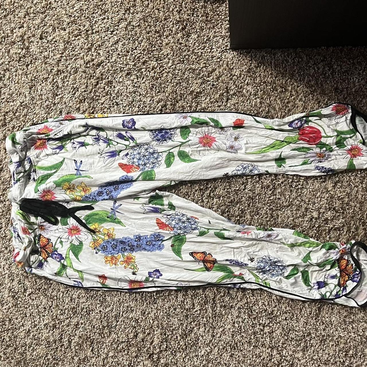 Soma Floral Cropped Pajama Pants with Butterflies... - Depop