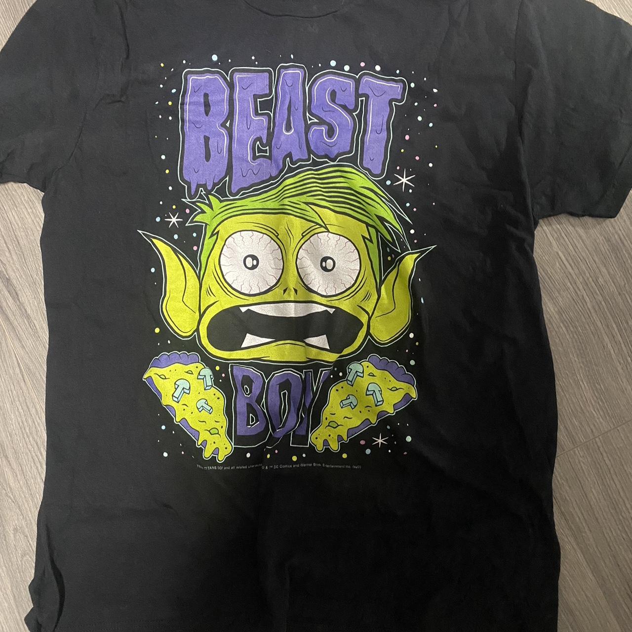 Beast boy shirt , lightly worn , size men L... - Depop