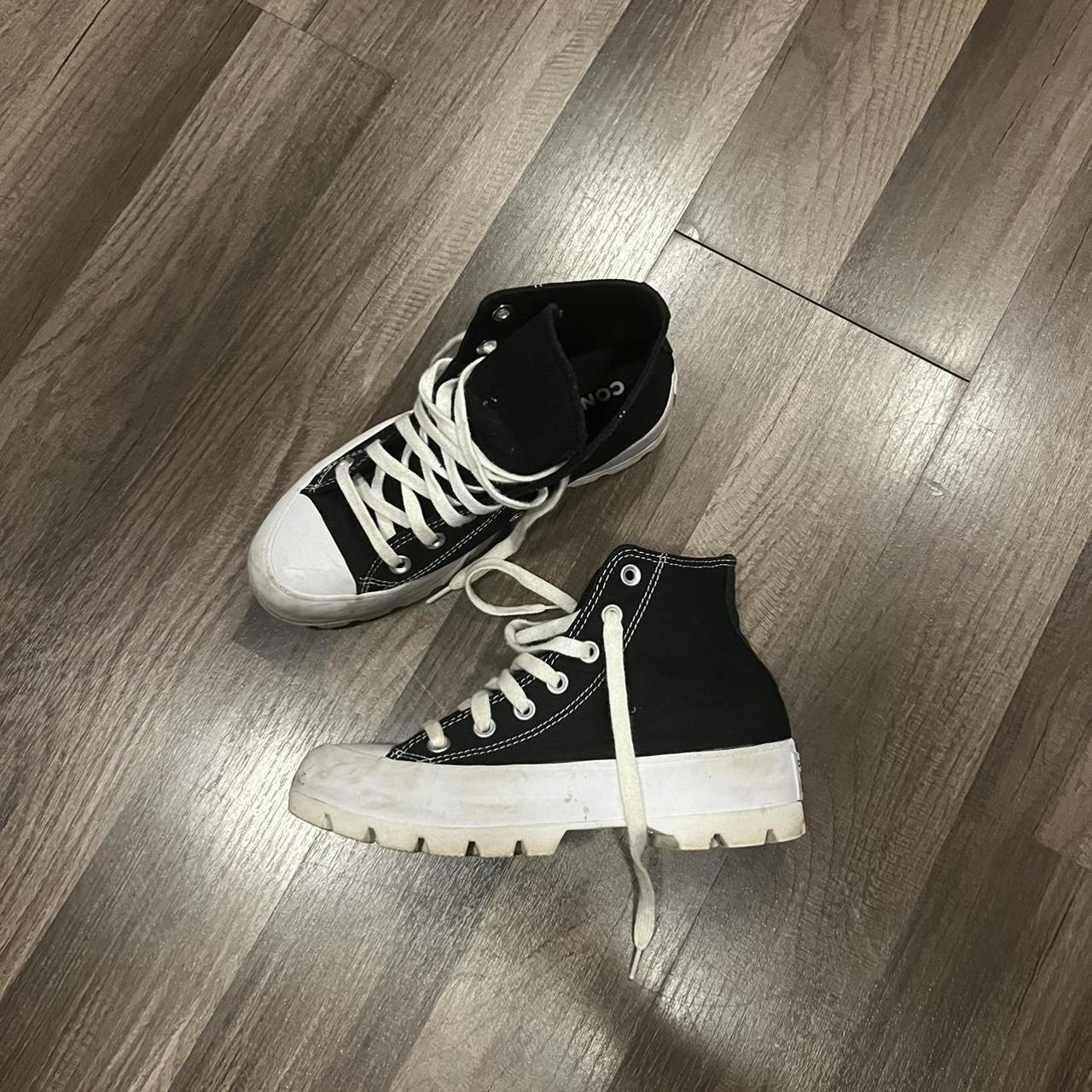 Converse platform shoes Just need a cleaning Still... - Depop