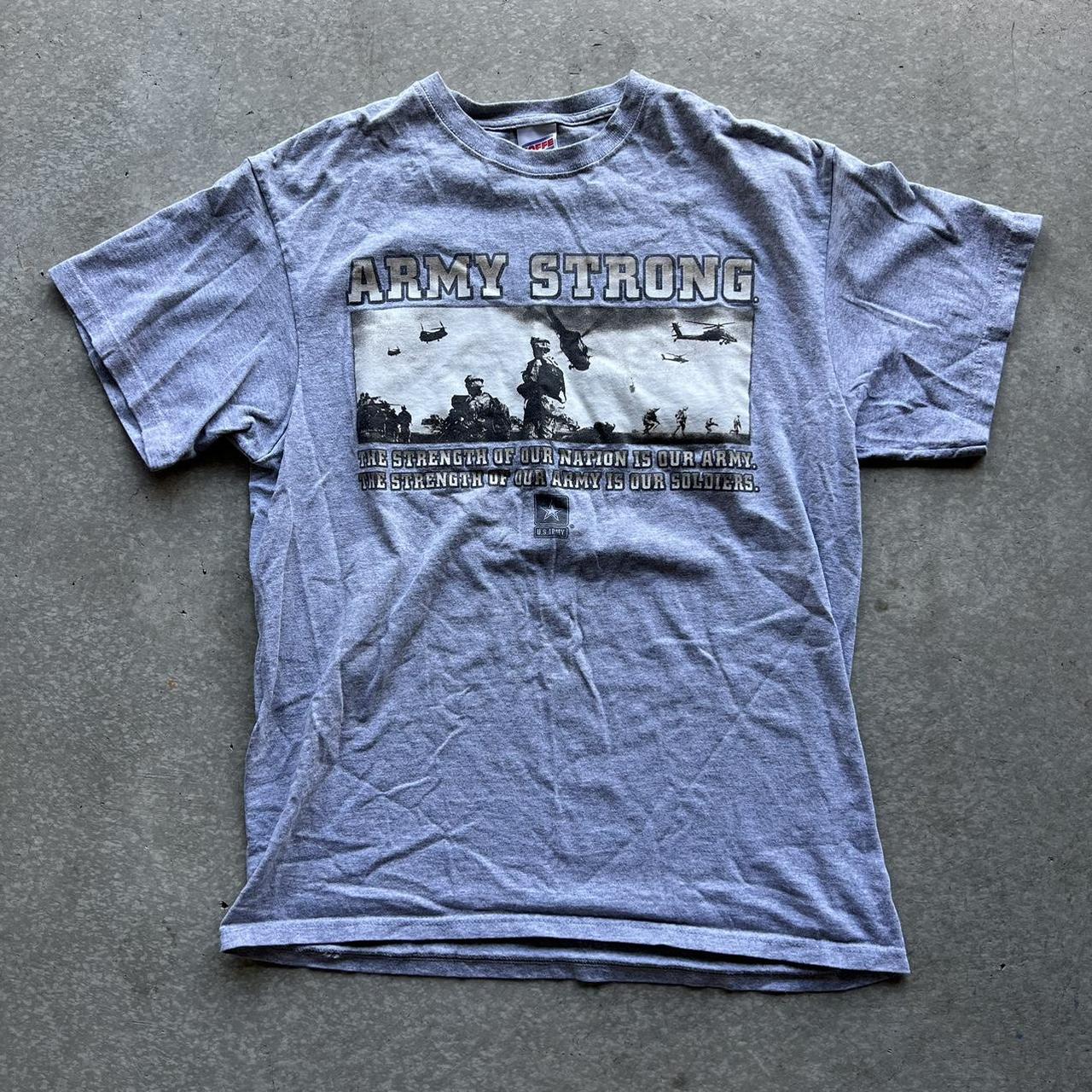 Vtg Army Strong tee Size Medium) hmu if you are... - Depop