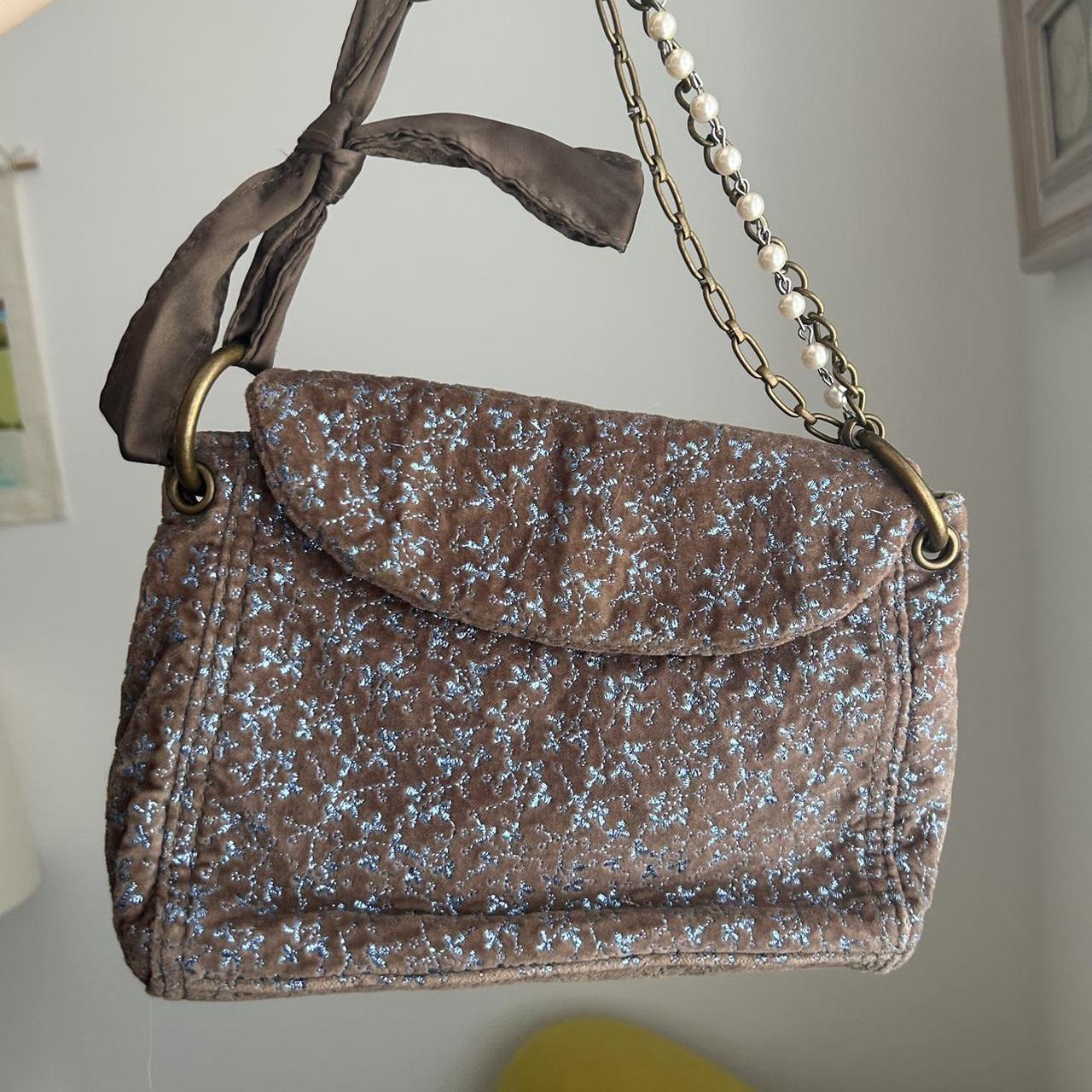 Vintage Gap shoulder / clutch bag with pearl chain... - Depop