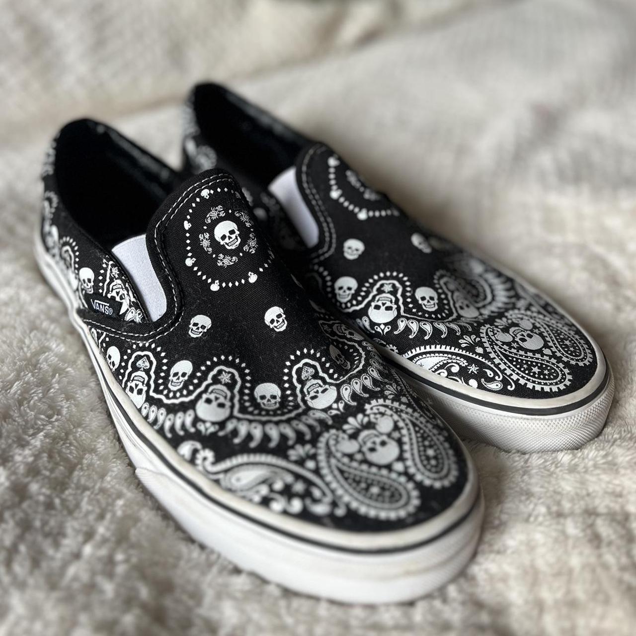 Vans Skull Paisley design skater shoes One only a... - Depop