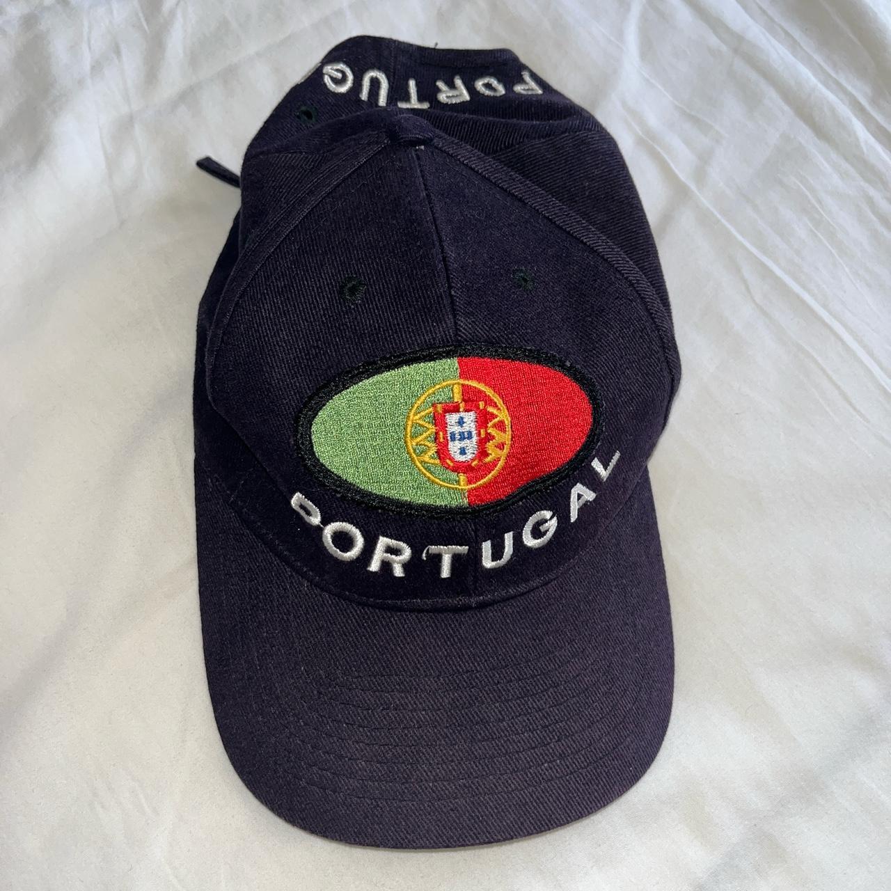 classic 90s inspired / casual baseball cap... - Depop