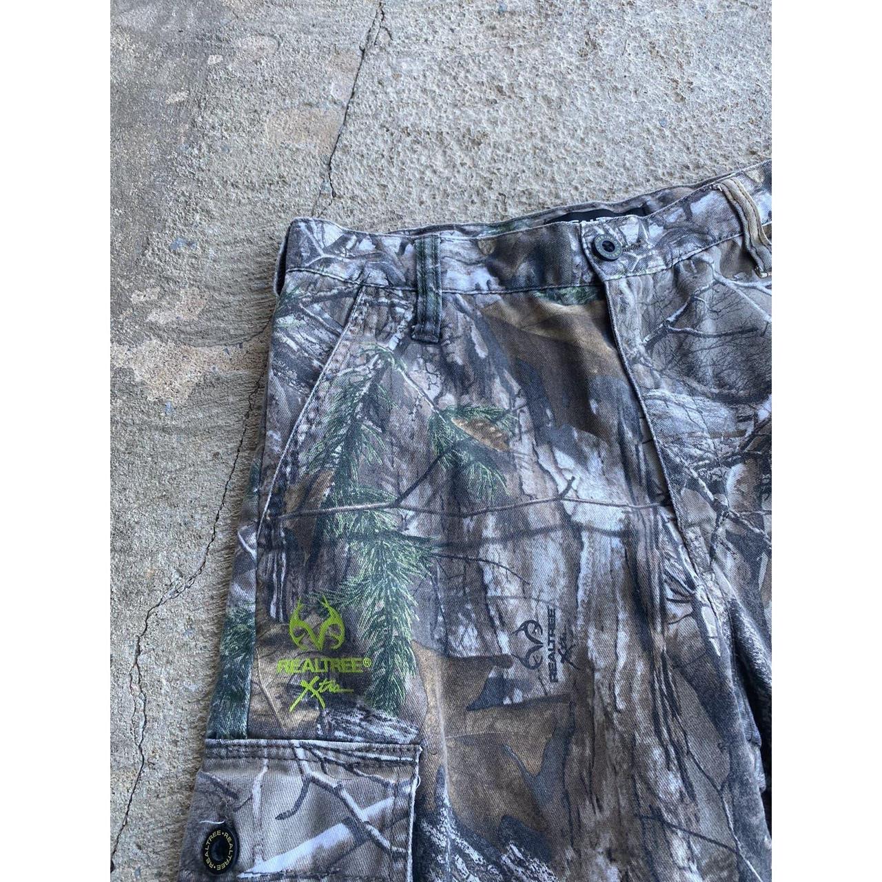 Vintage Y2K Realtree Camo Faded Cargo Baggy... - Depop
