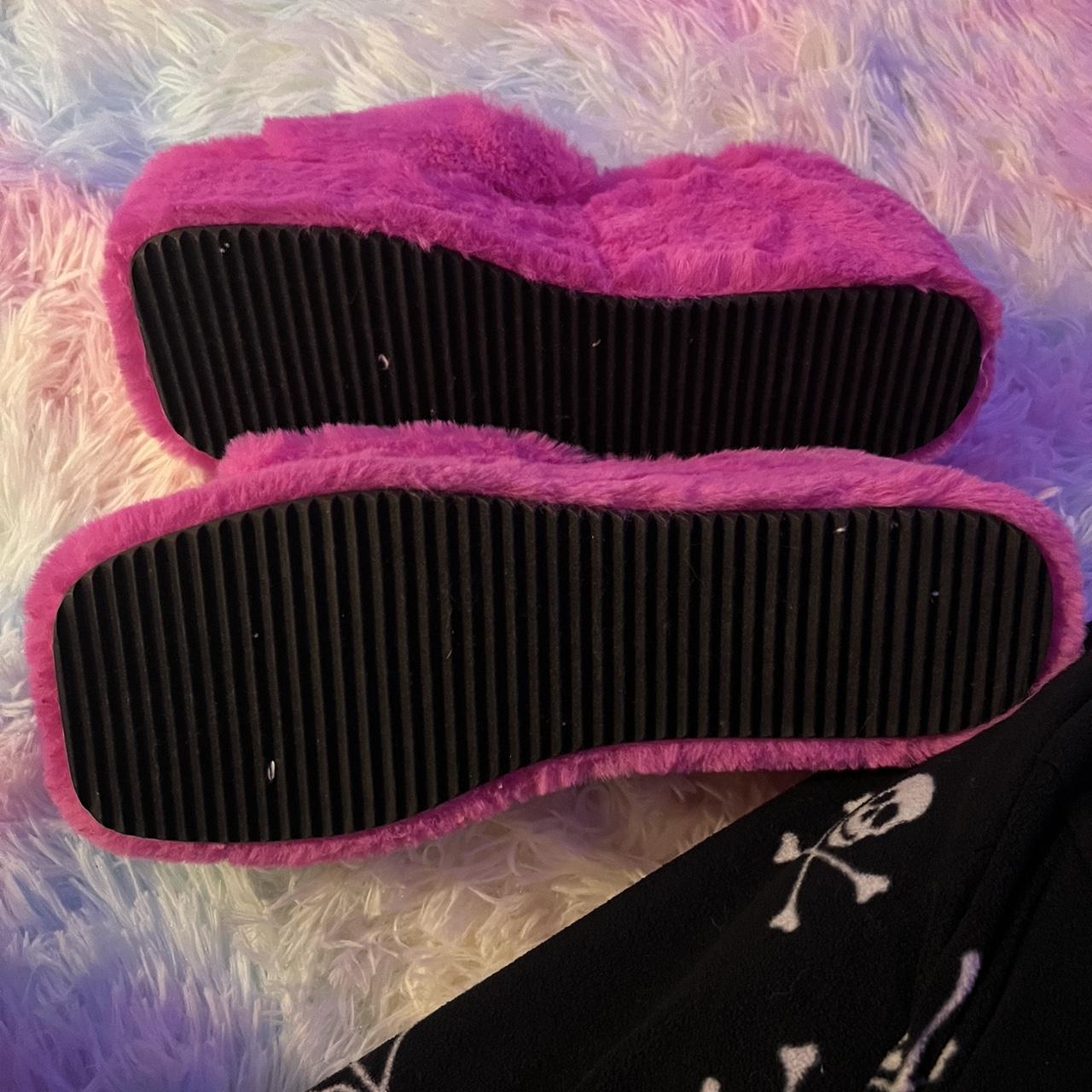 Hot pink fuzzy platform slide vito sandals 💖 Super... - Depop