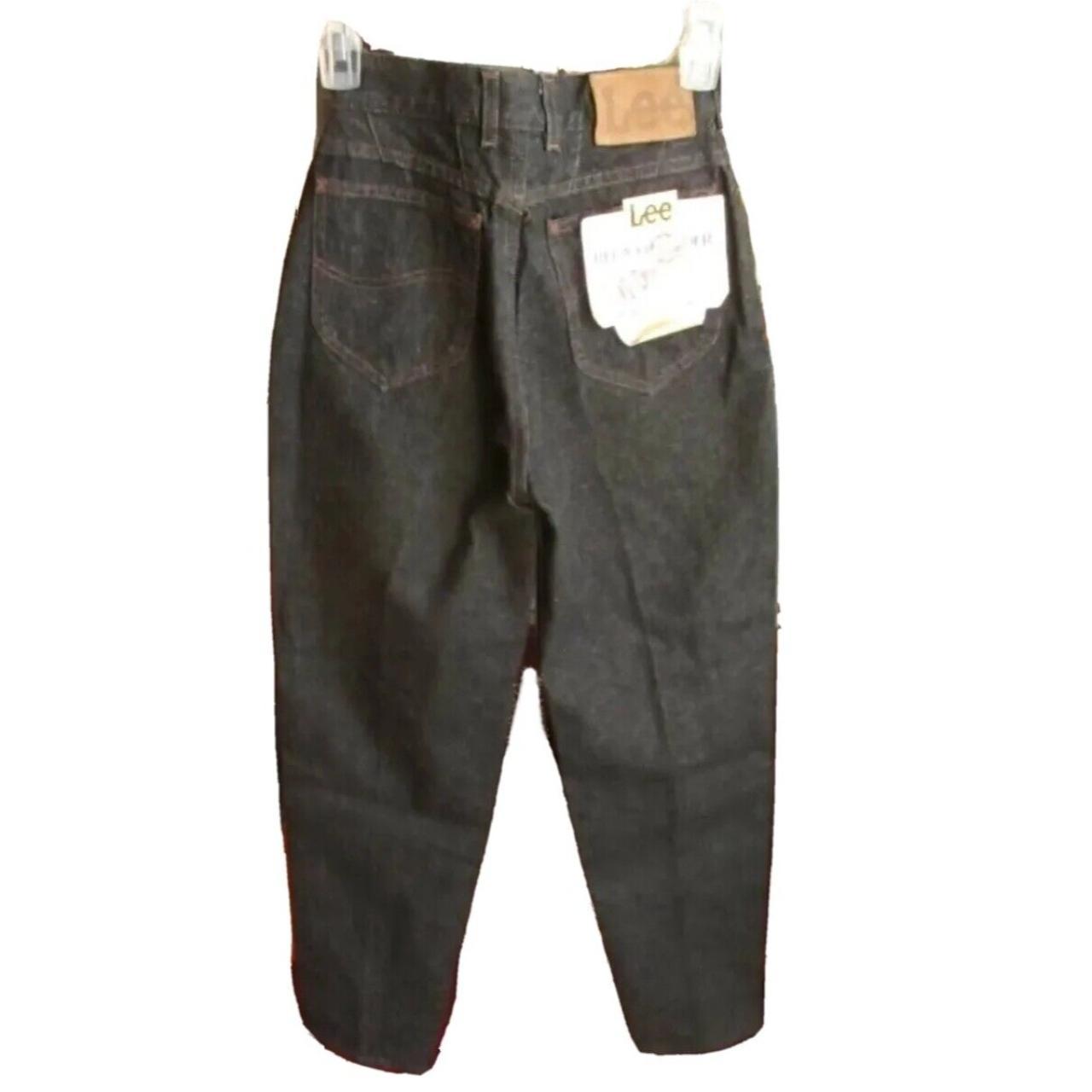 These vintage Lee denim jeans are a must-have for... - Depop