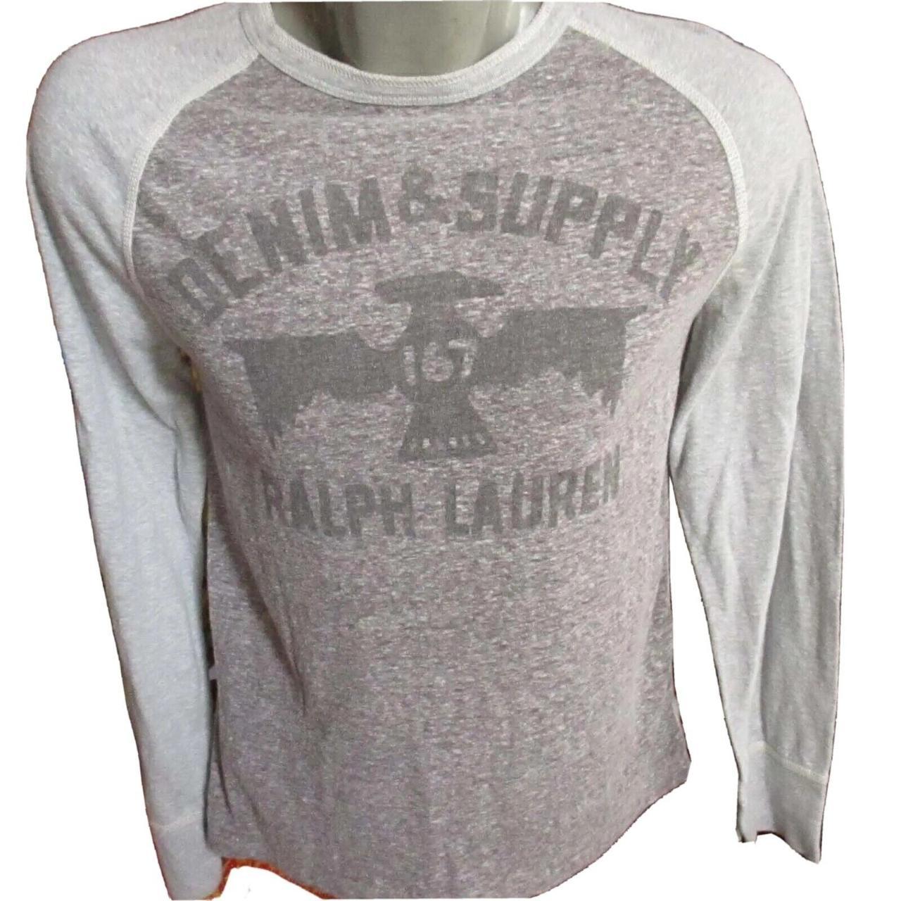 has medium pilling, no holes or stains, 19 pit to... - Depop