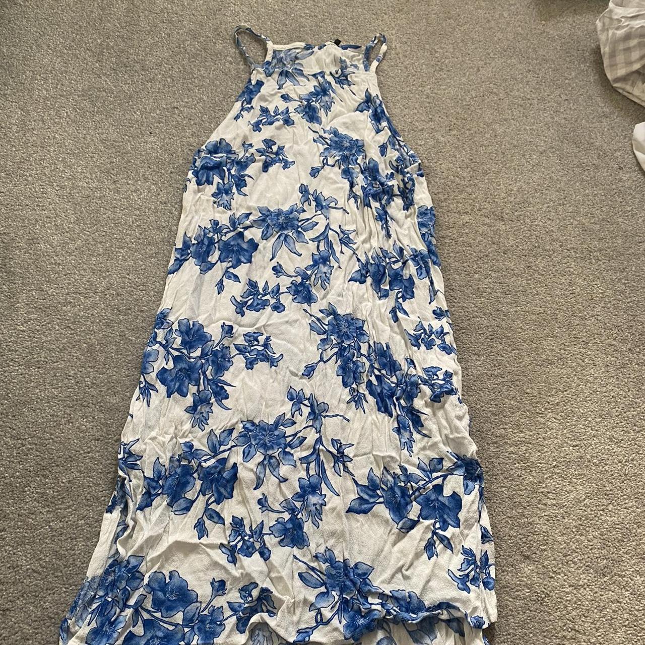 Forever 21 blue and white dress perfect for holidays... - Depop