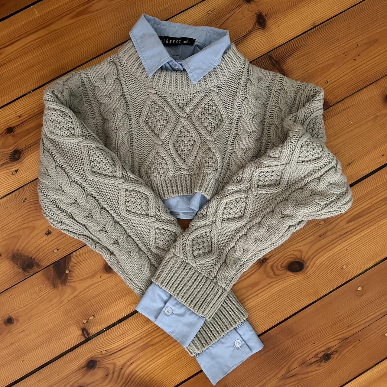 Lioness // Sonny grey knit crop Grey and blue with... - Depop