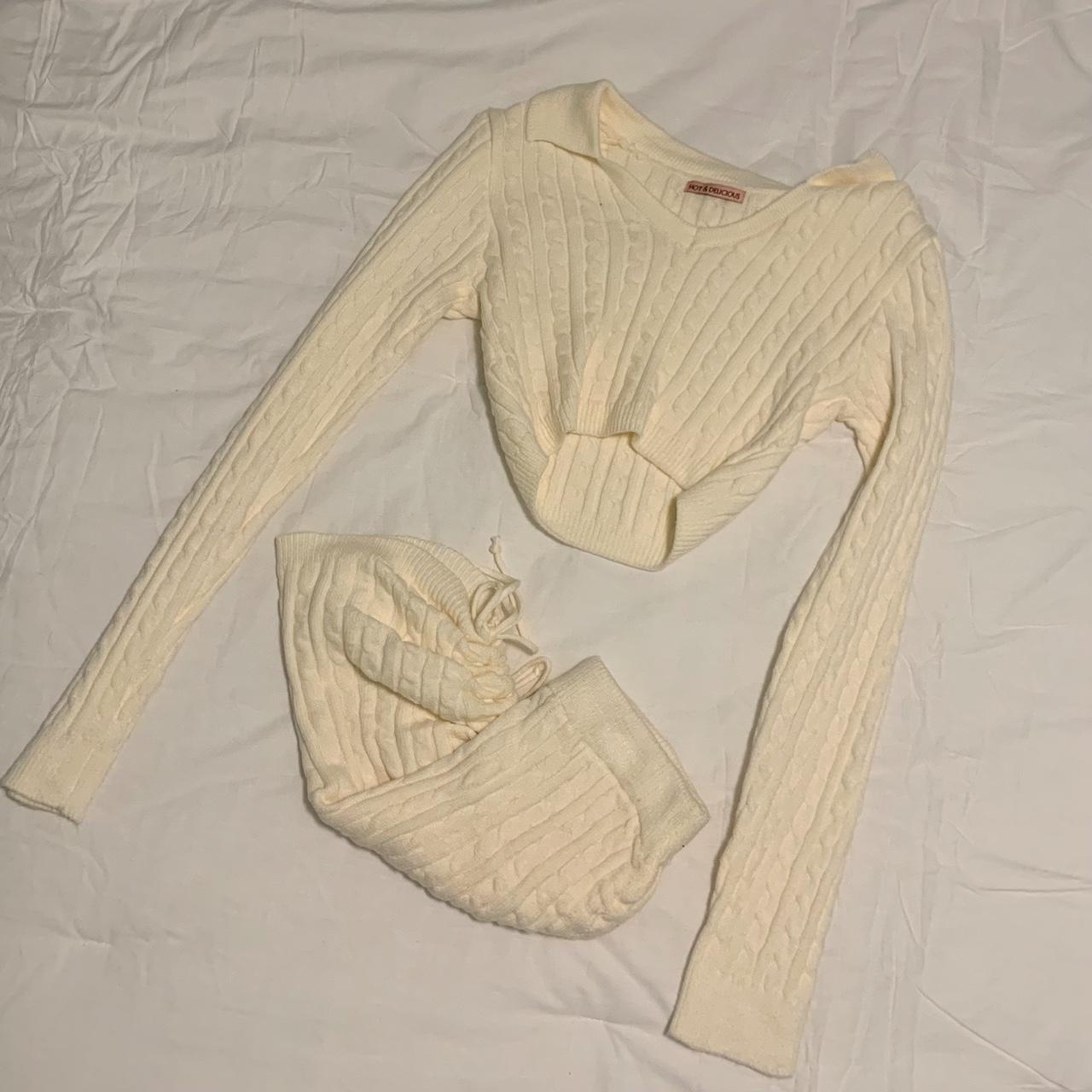 Women's Cream Jumper | Depop