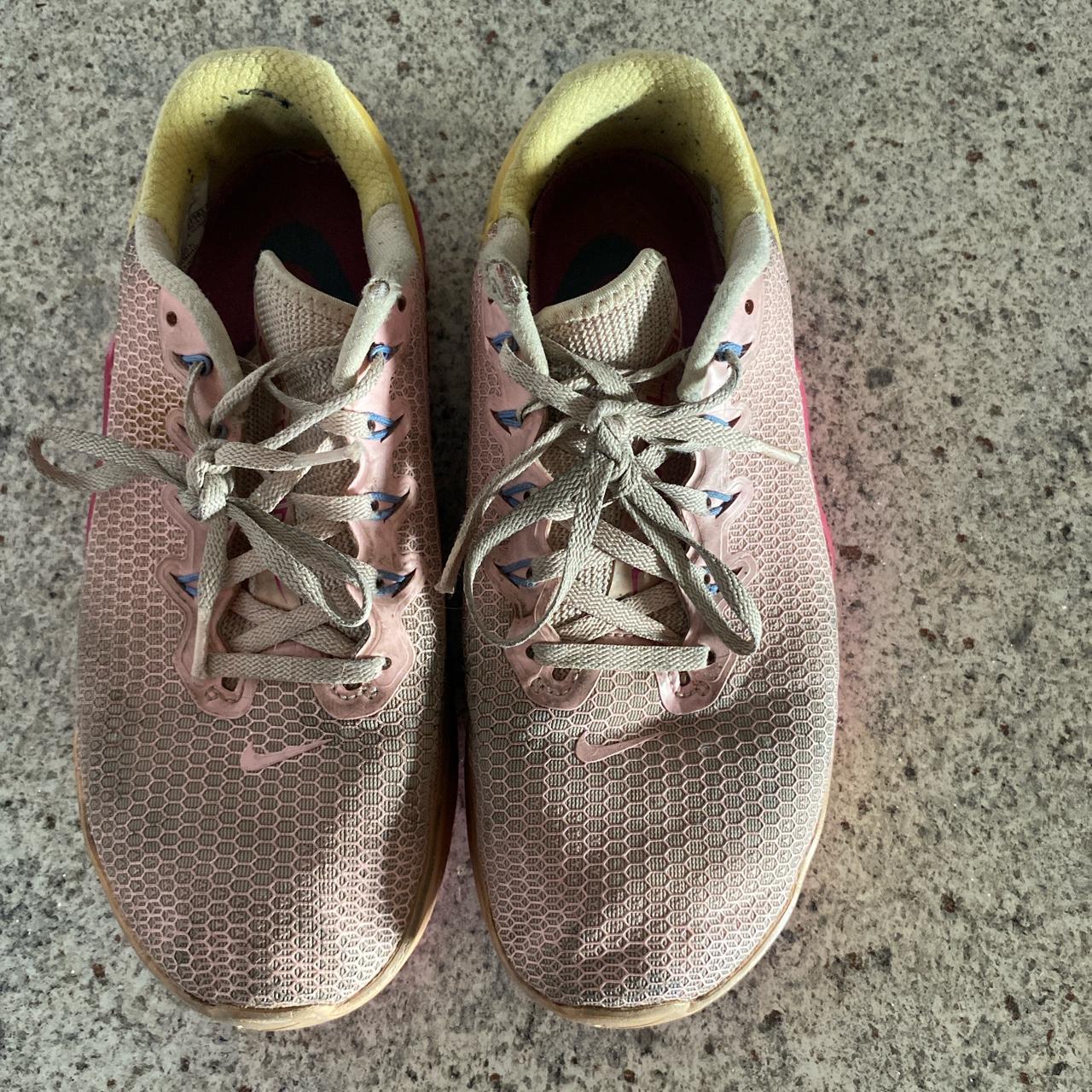 Women’s metcons size US 9 - Depop