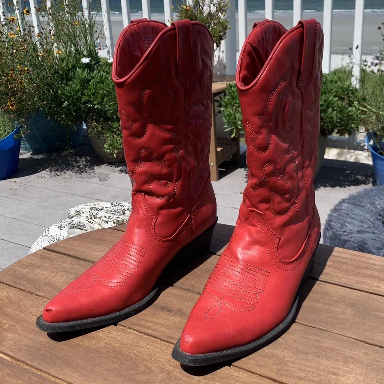 Red cowboy boots! 🩵 About the item: ♡size: 8.5... - Depop