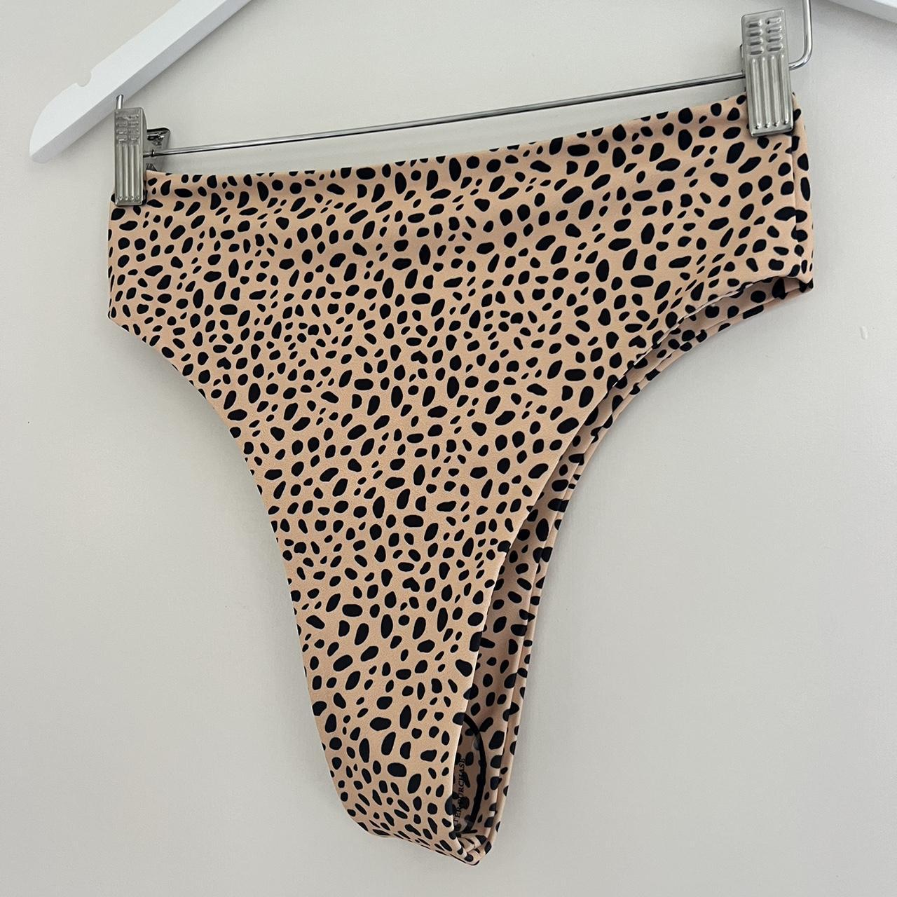 KAVALA Collective Cheetah print rashie Top M. RRP... - Depop