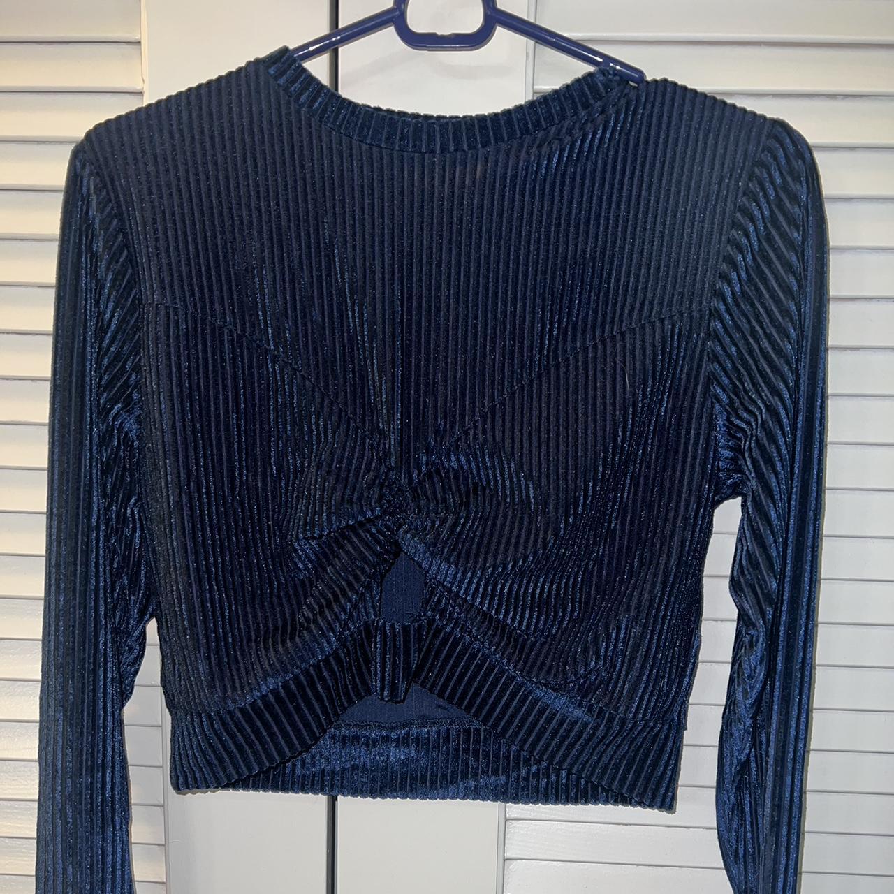 Topshop Women's Navy Crop-top | Depop