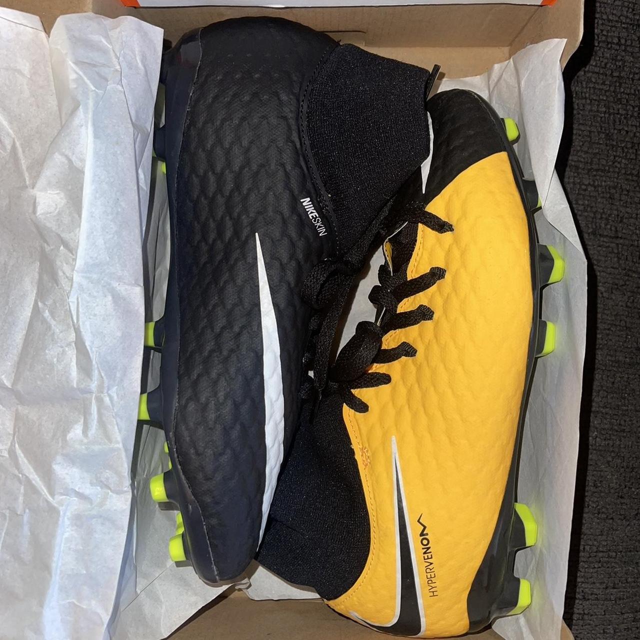 Nike skin hypervenom Kid soccer sock cleats Yellow... - Depop
