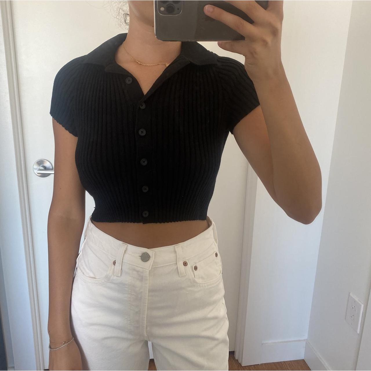 Super cute cropped black polo - Depop