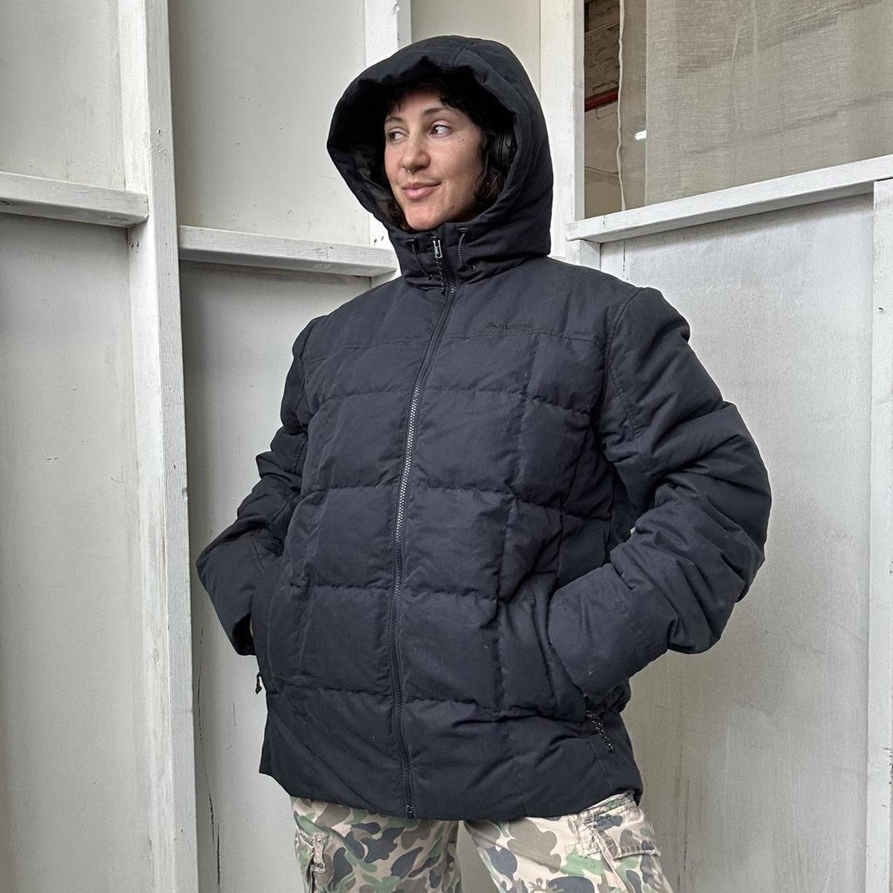 MACPAC Puffer Jacket - deep navy blue colour - like... - Depop