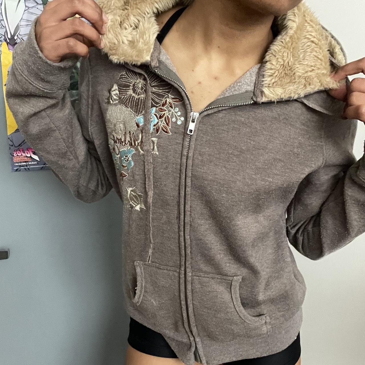 Billabong fur lined zip up hoodie 🤎🐆 Minor flaw seen... - Depop