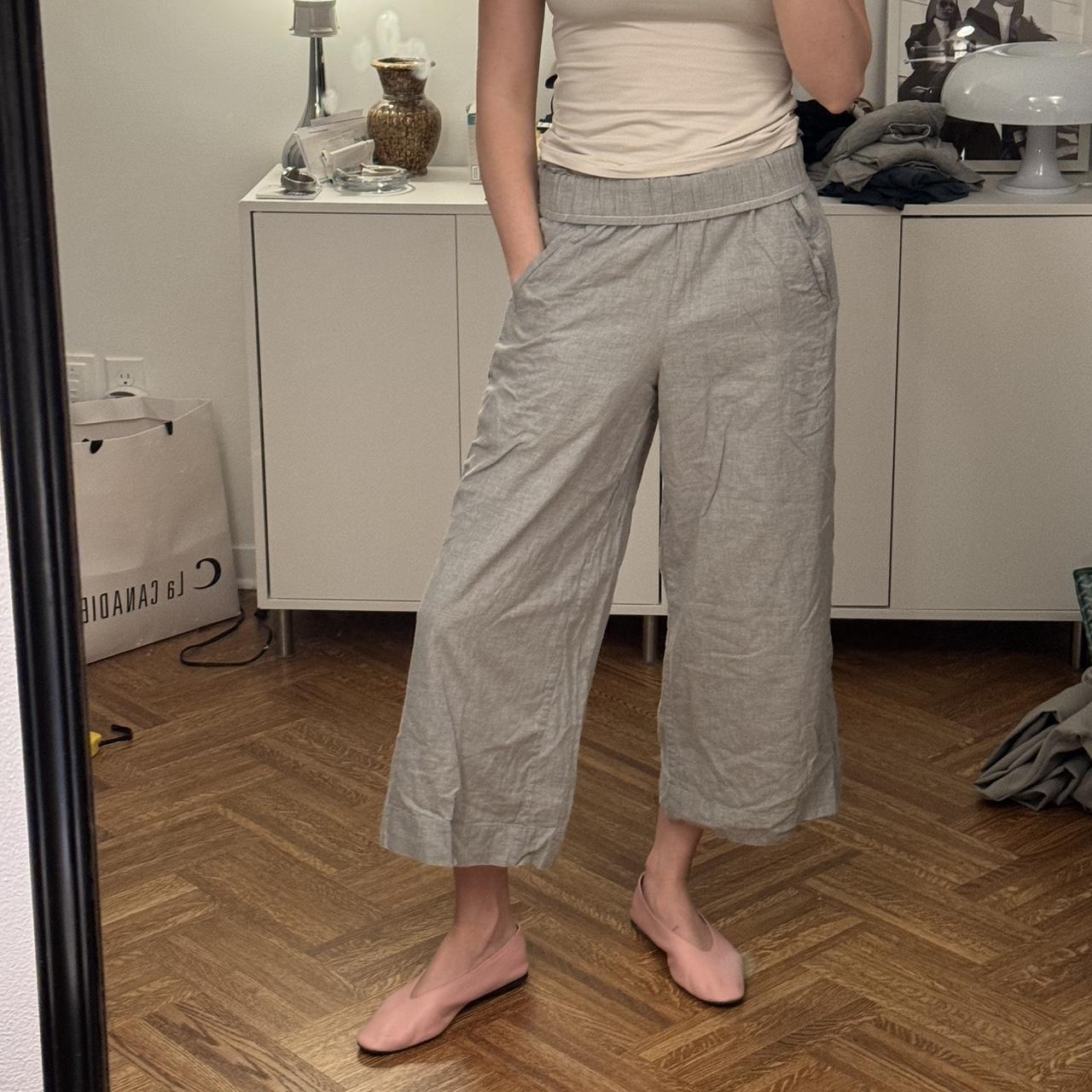 Long capris /Jorts style pants 23.5” inseam Size... | Depop