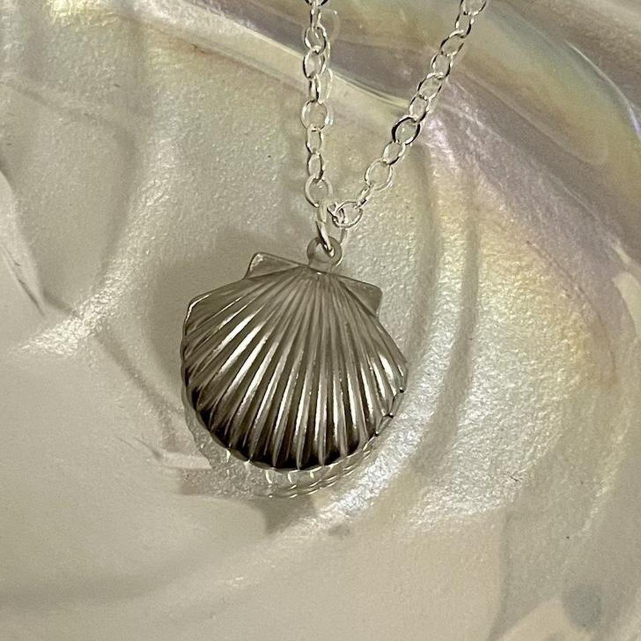Seashell photo locket necklace [Handmade / Never... - Depop