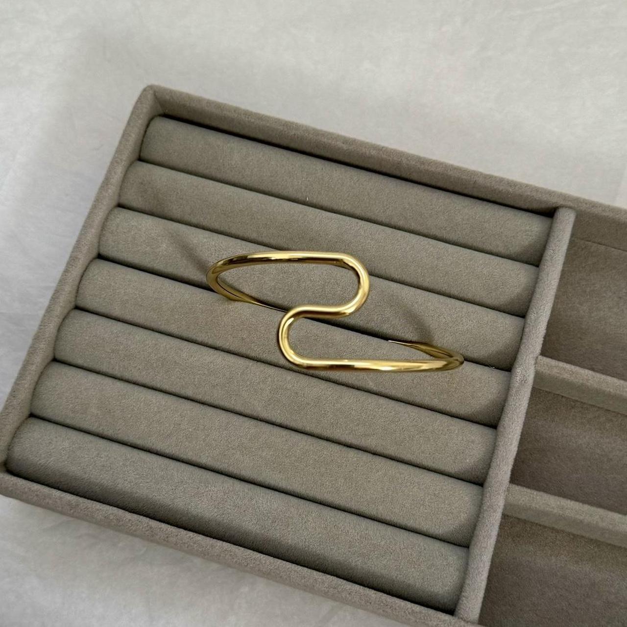 Chunky wave bangle [New / Never worn] 18K gold... - Depop