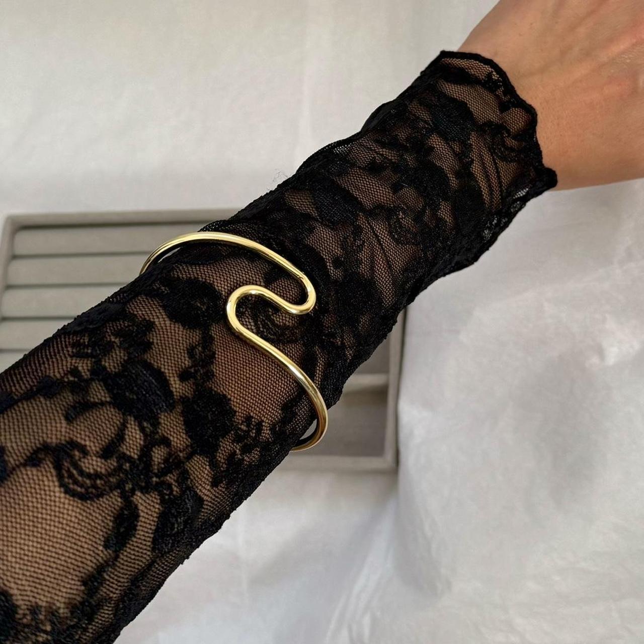 Chunky wave bangle [New / Never worn] 18K gold... - Depop
