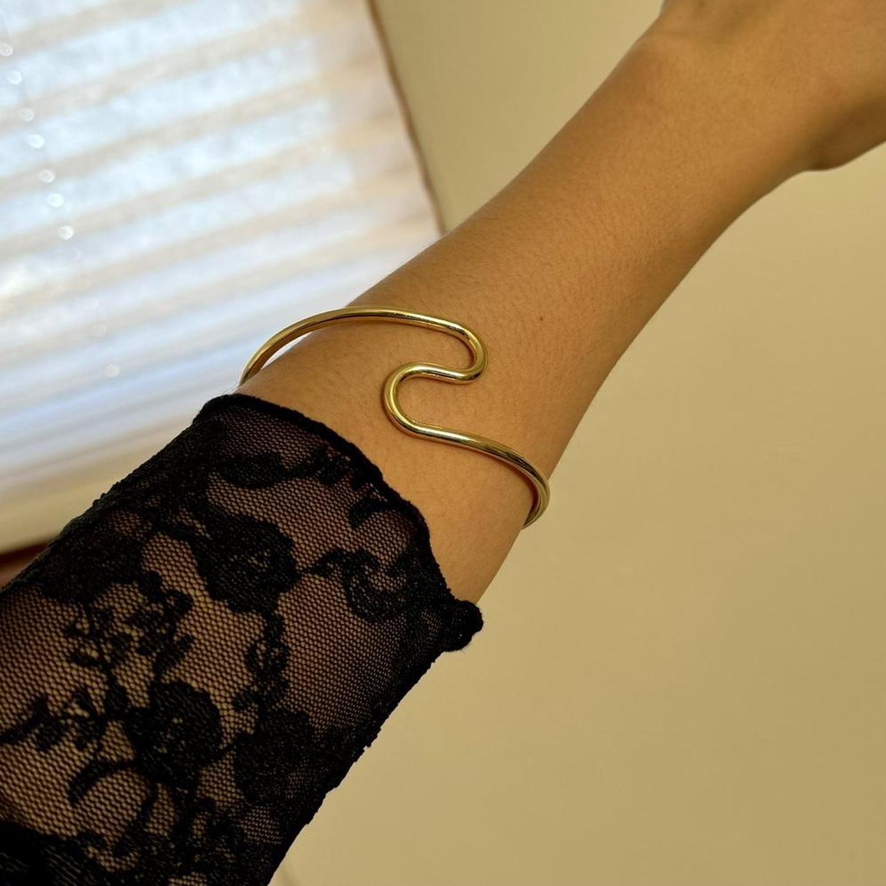 Chunky wave bangle [New / Never worn] 18K gold... - Depop