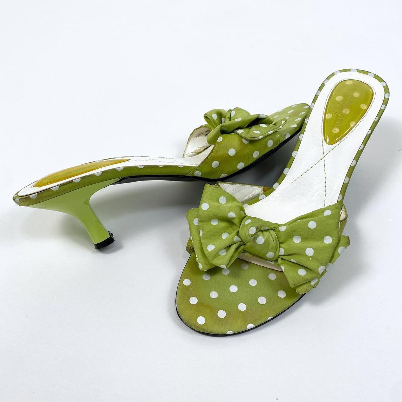 Vintage bowtie kitten heels 2000s 00s, lime green... | Depop