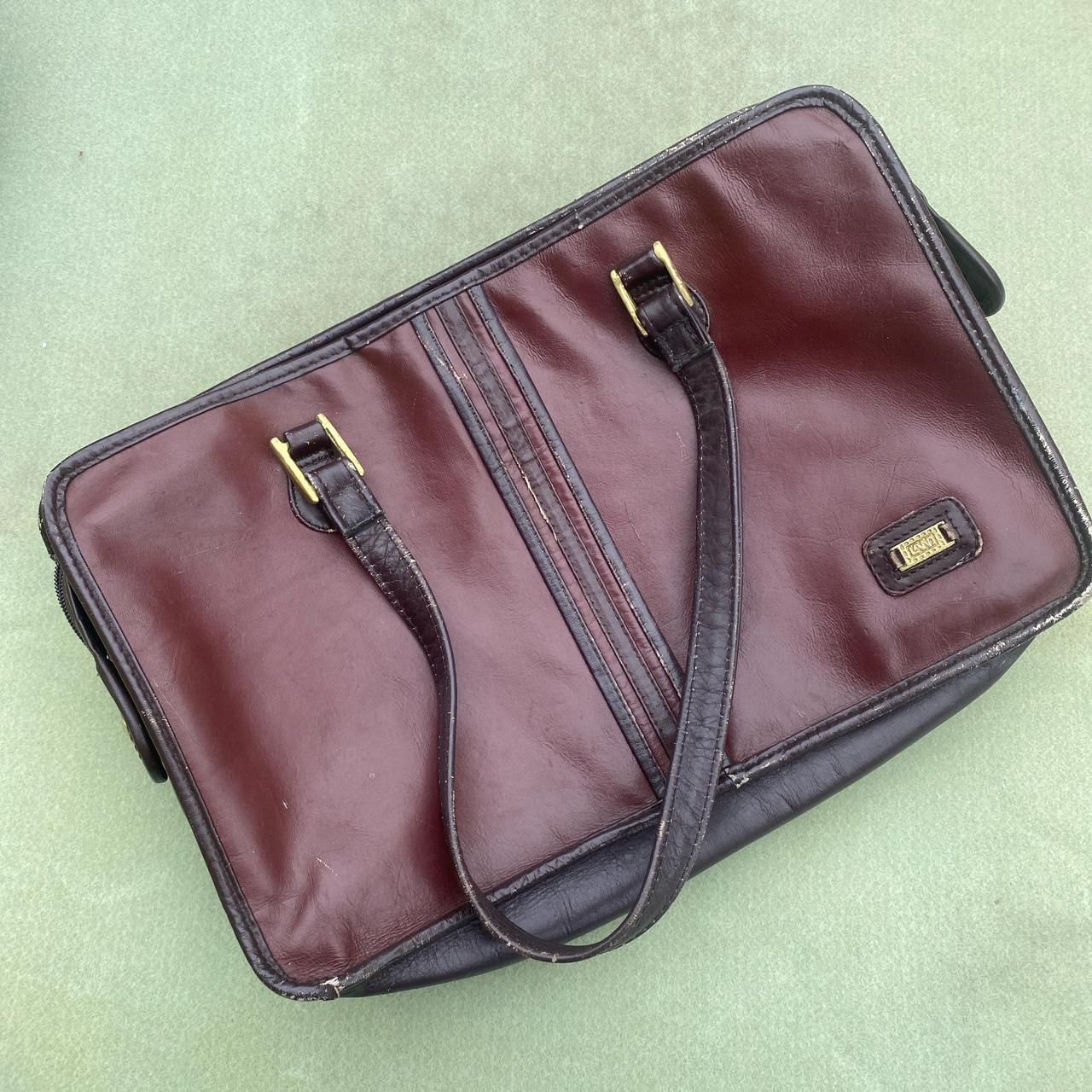 LAND brand purse Genuine leather - Depop