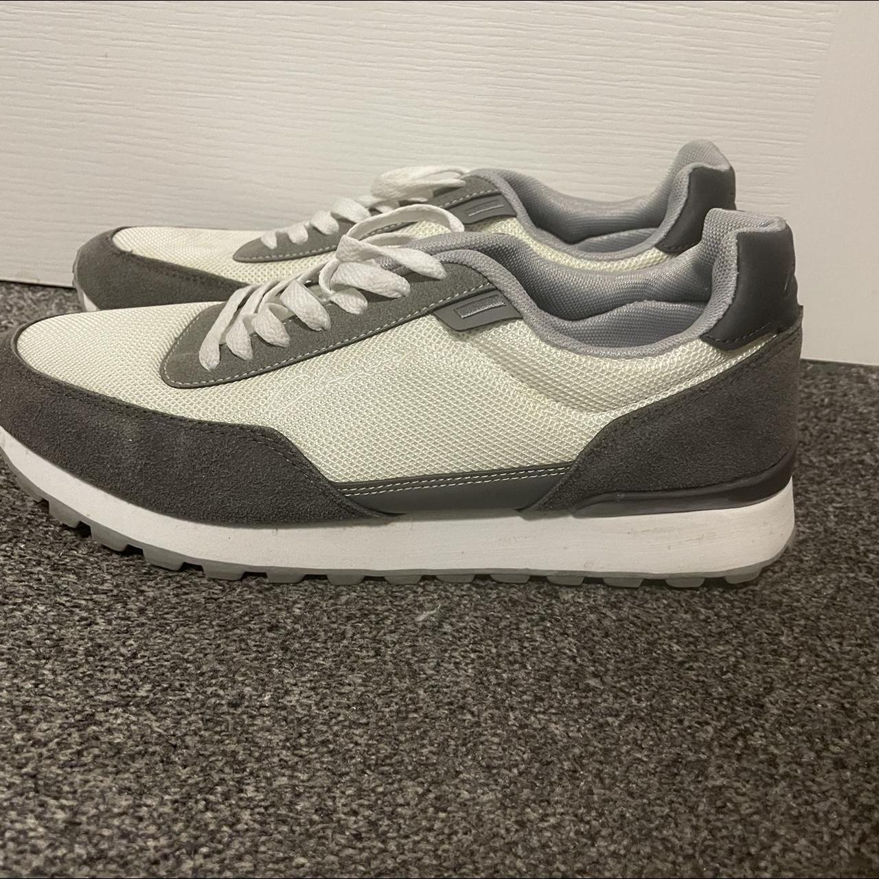 Closure premium runner Uk size 10 Worn handful of... - Depop