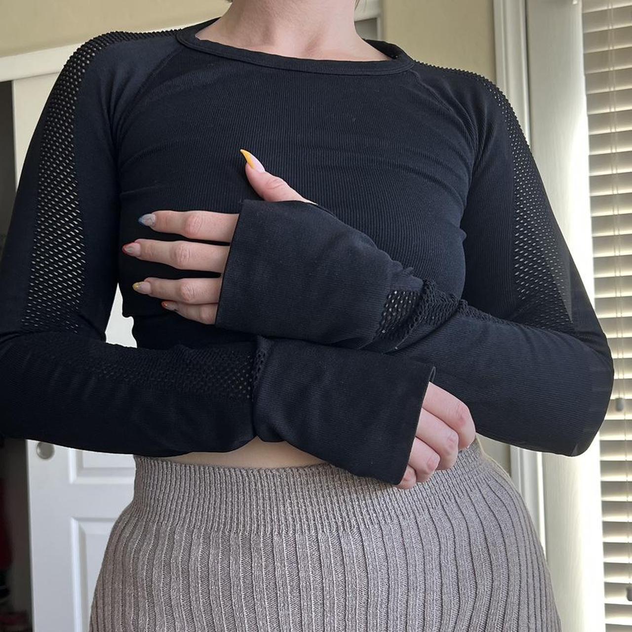 Activewear cropped long sleeve tank top Long... - Depop