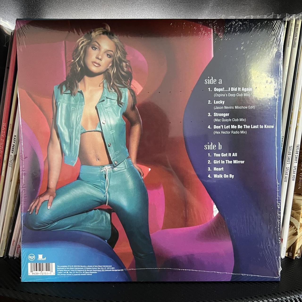 Blue Cds-and-vinyl | Depop